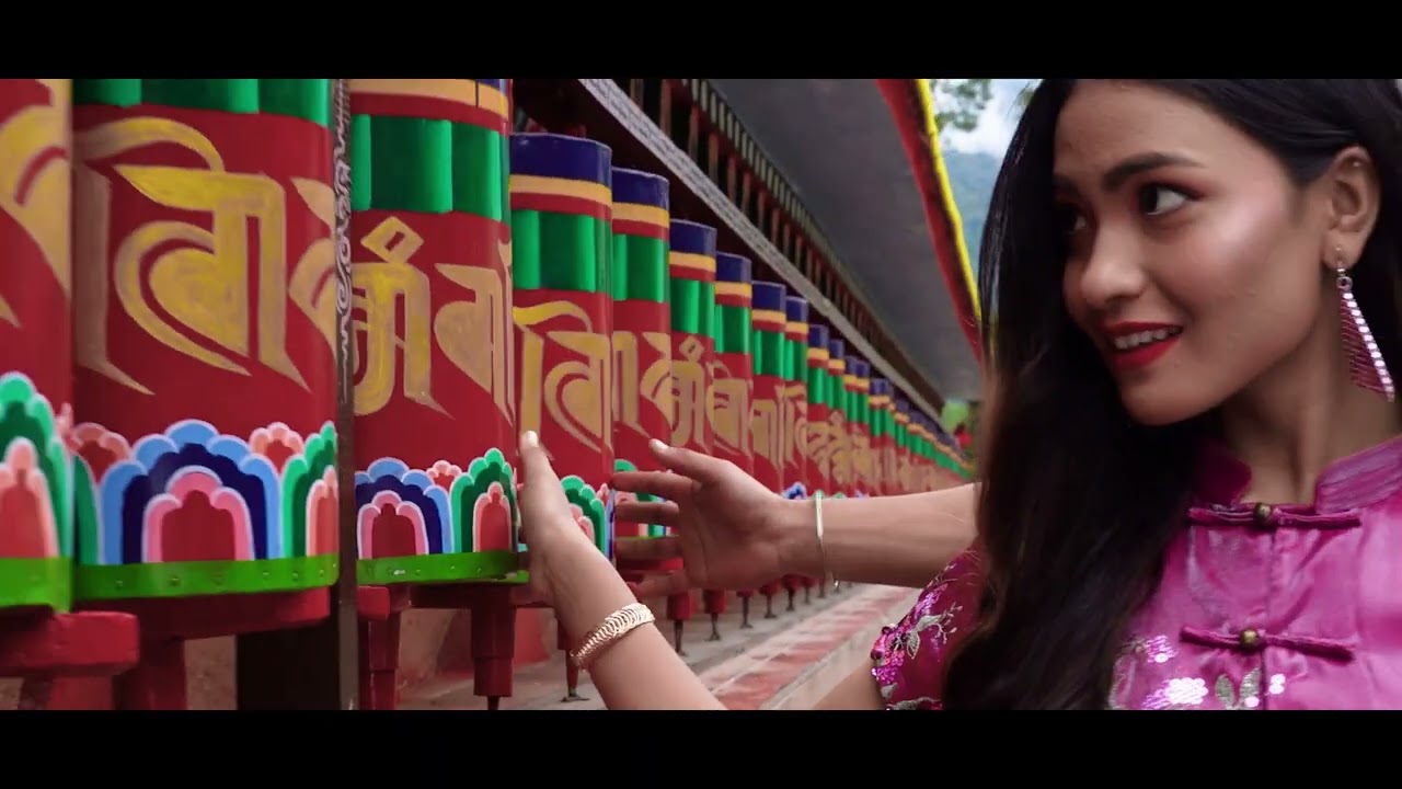 Battasseyko chiso hawa (sacho maya Nepali song) - YouTube