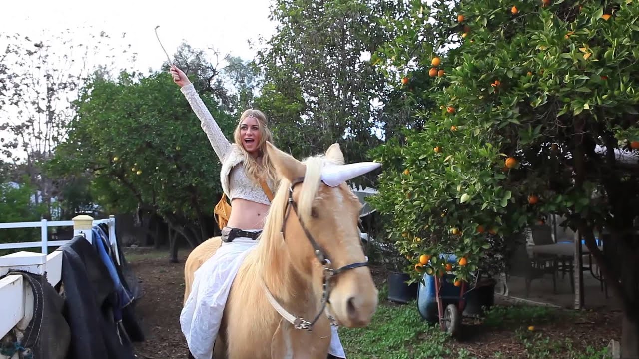 She Raw Power Hour! - YouTube