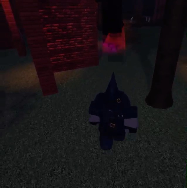 Two time Milestone IV gets chased by killers and stabs killers #shorts ...