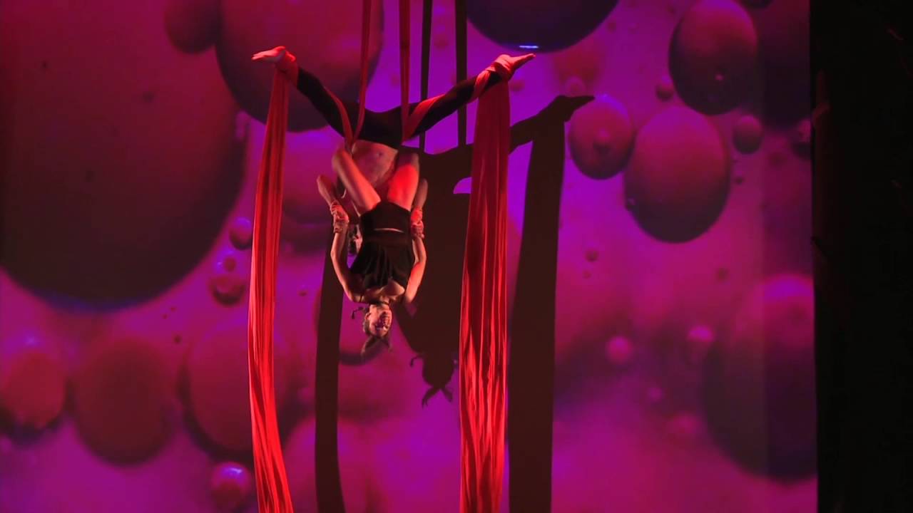 Dúo De Danza Aérea En Telas The Weeknd Earned It Youtube