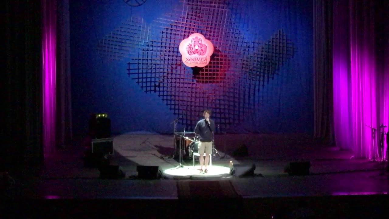 Bjørn Tomren at Xoomei in the Center of Asia - Throat Singing - YouTube