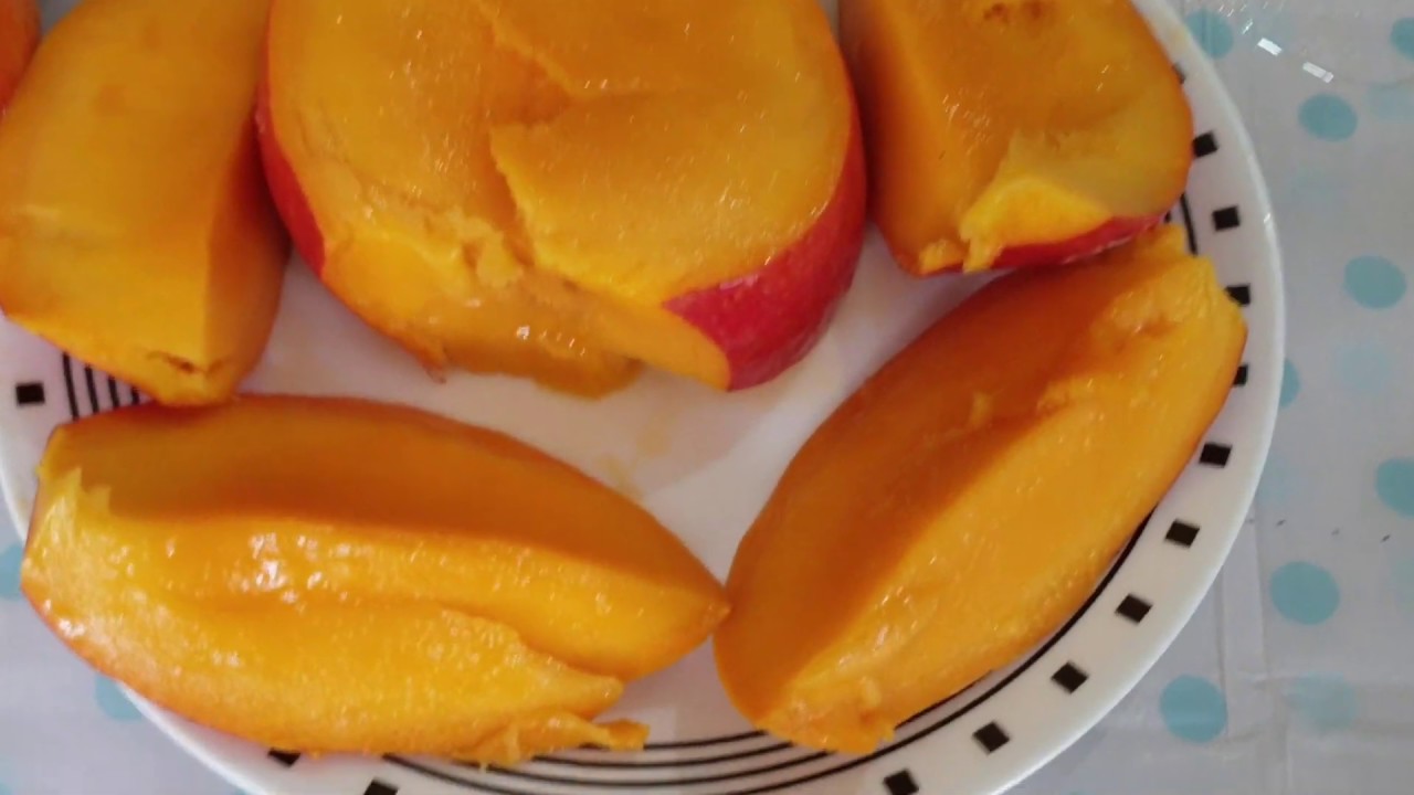 Australian R2E2 Mangoes | Fiji Water - YouTube