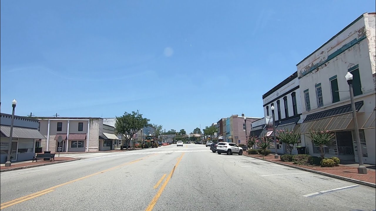 Montezuma, Georgia Driving Tour- a "Traveling with Hubert" Video - YouTube