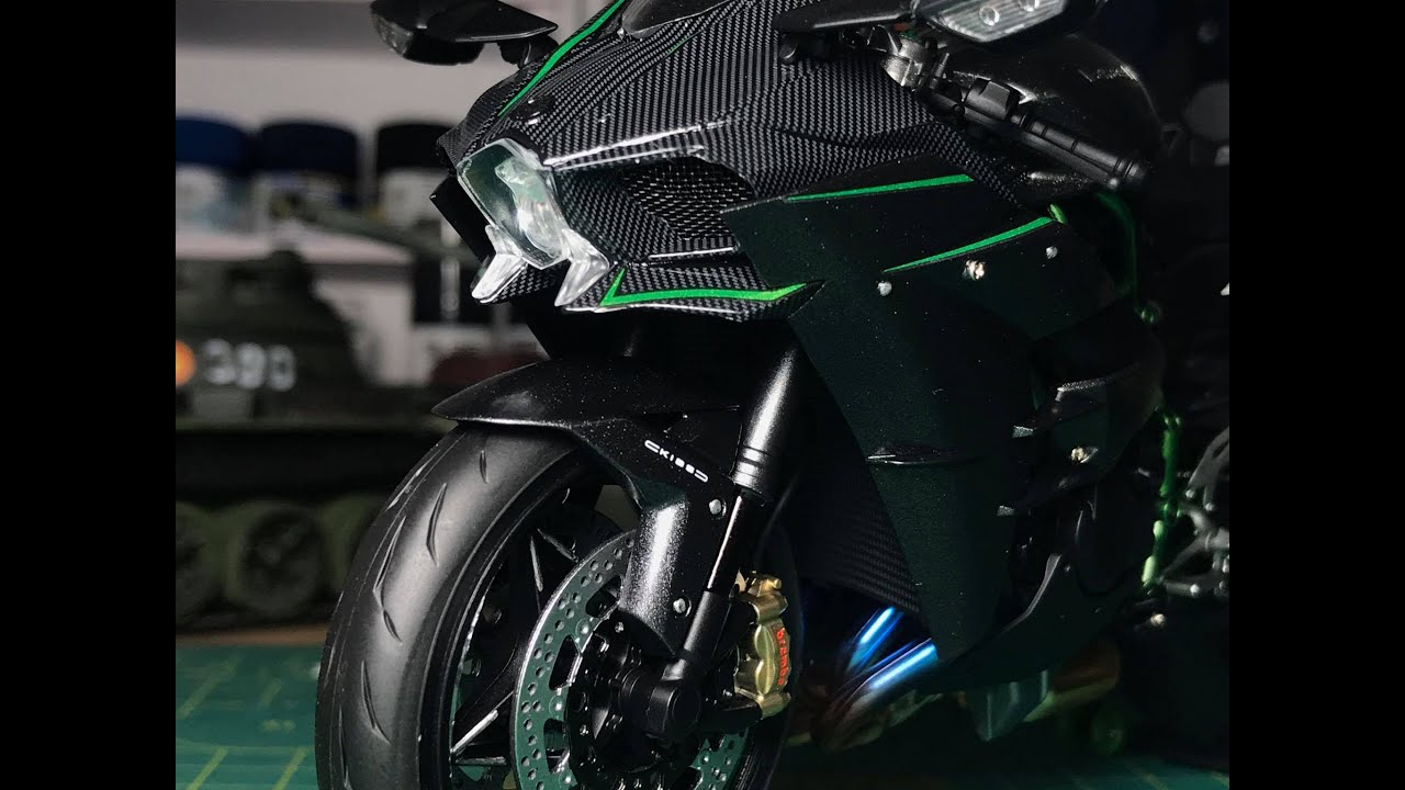 Tamiya Kawasaki H2 Carbon building time lapse - YouTube
