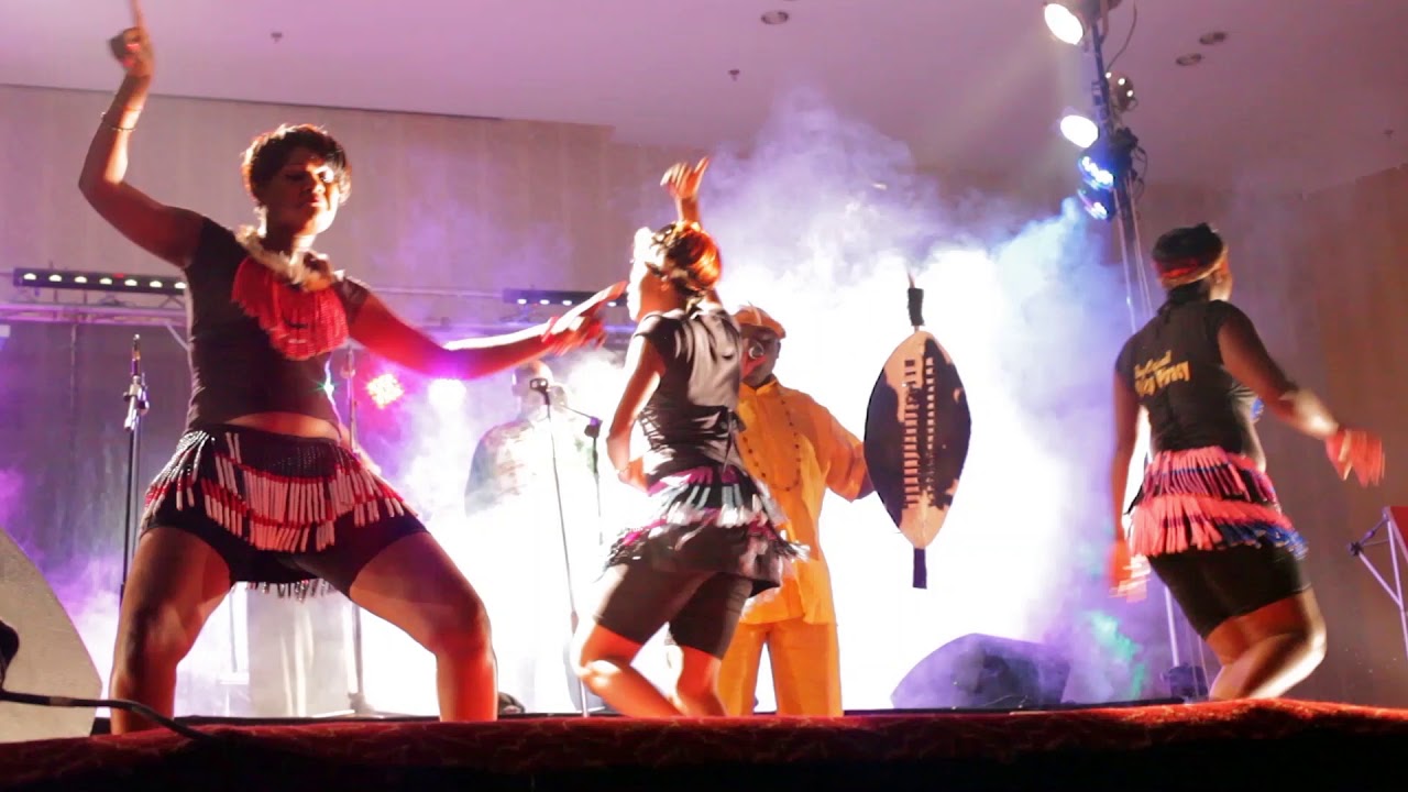 Moses Sakala- Mungoni (Clip from live show at New Government Complex ...