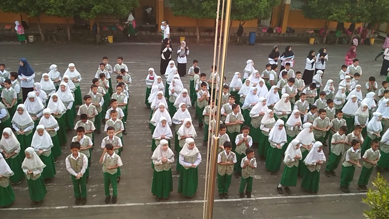 RUTINITAS HARIAN MI. ADABIYAH 2 PALEMBANG - YouTube