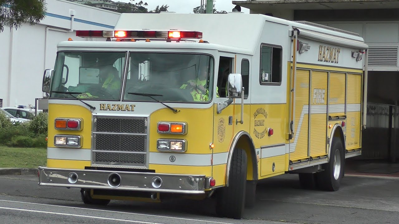 Honolulu Fire Dept. Reserve HazMat 1 Responding - YouTube