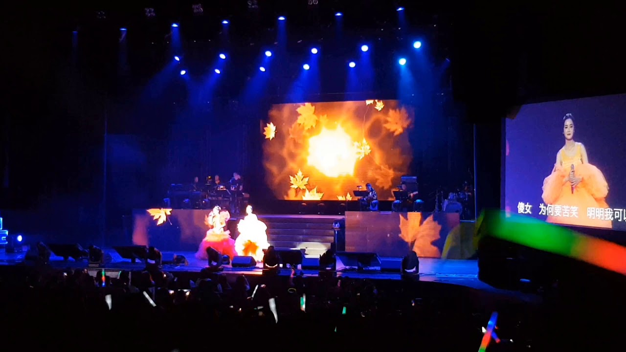 Twins LOL Concert in Toronto, May 2018 - YouTube