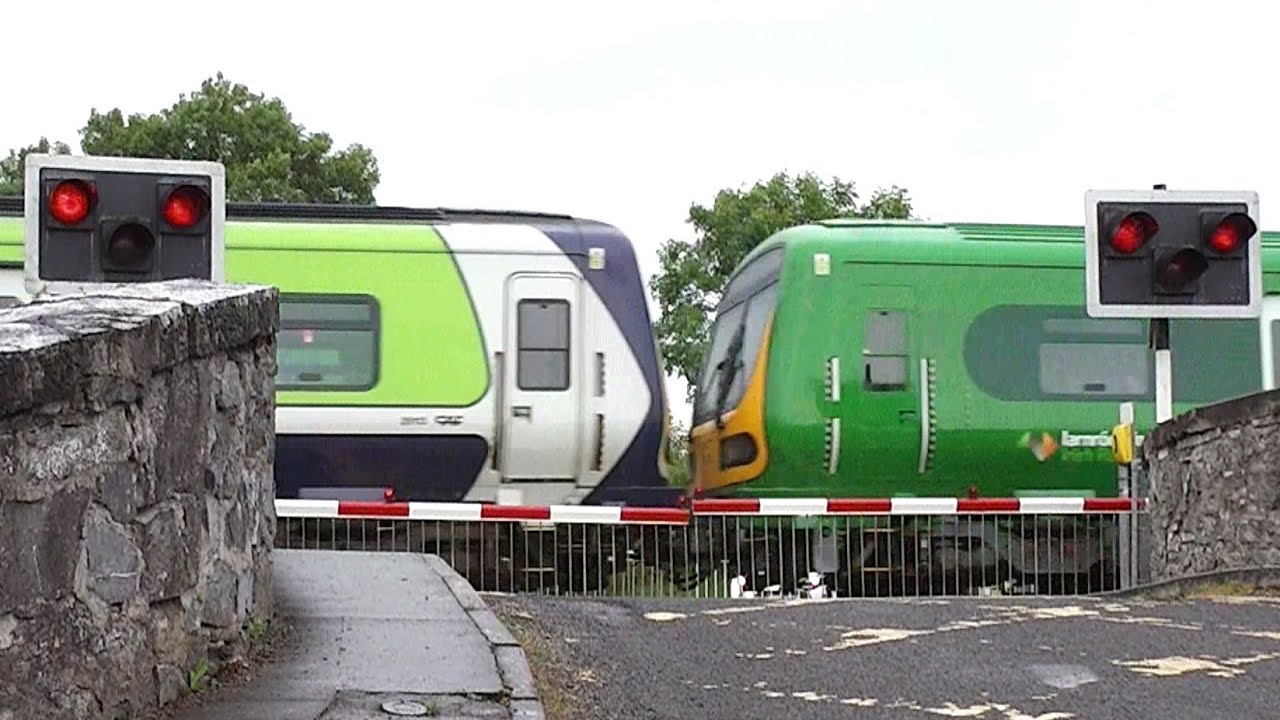 Level Crossing at Collinstown - IE 29000 Class Dart Train - YouTube