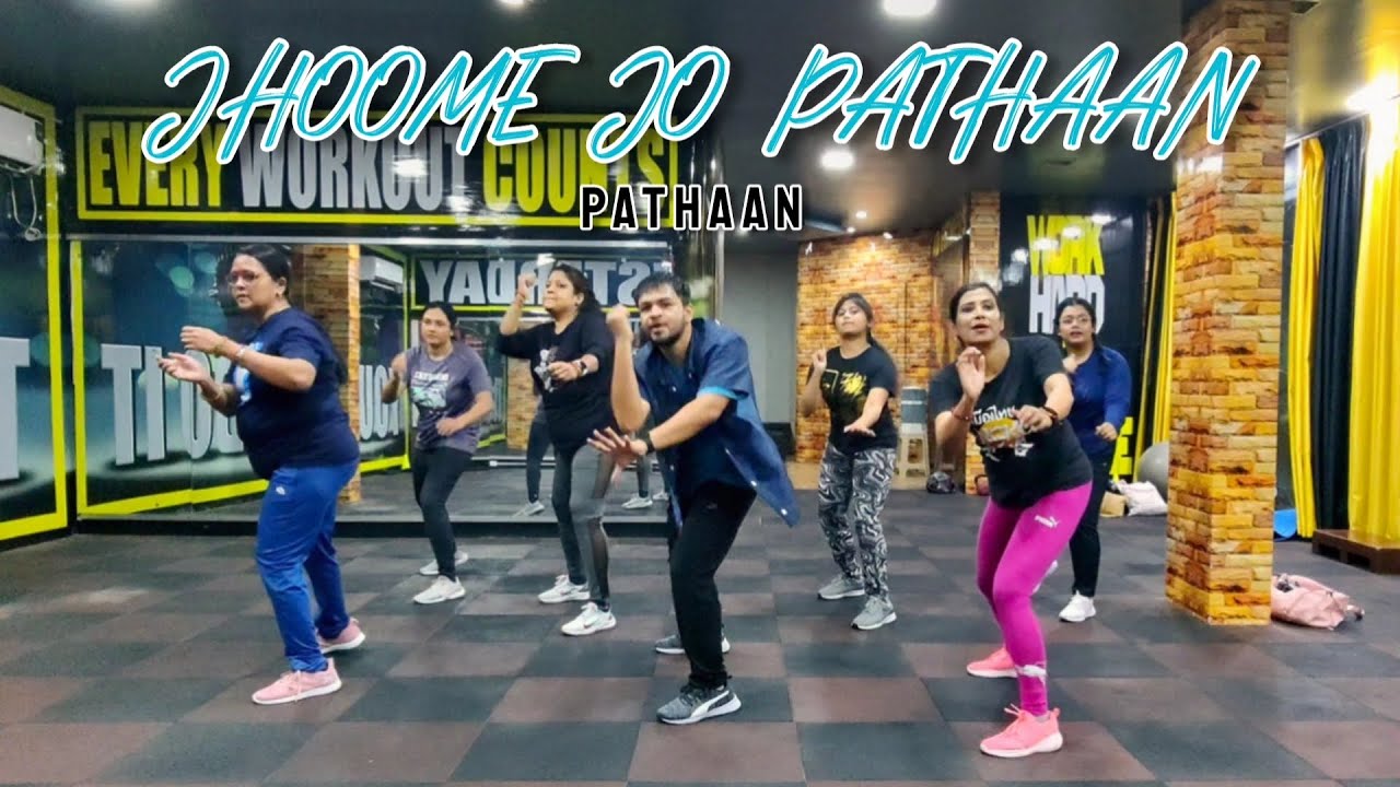 Jhoome Jo Pathaan | Dance Fitness | Pathaan | Zumba - YouTube
