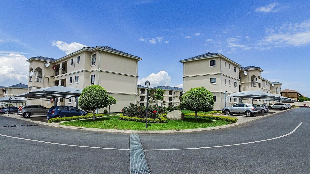 2 Bedroom Apartment for sale in Gauteng | Midrand | Halfway Gardens | 6 ...