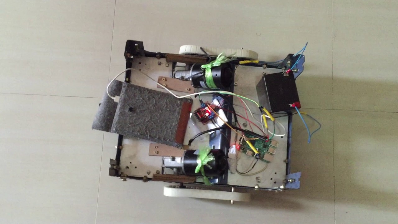 AMI ROBOT 2017 - YouTube