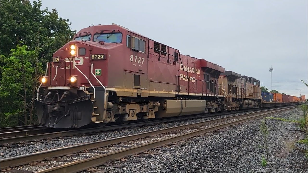 UP! CPR 8727 at Kennedy (AUG 25/23) - YouTube