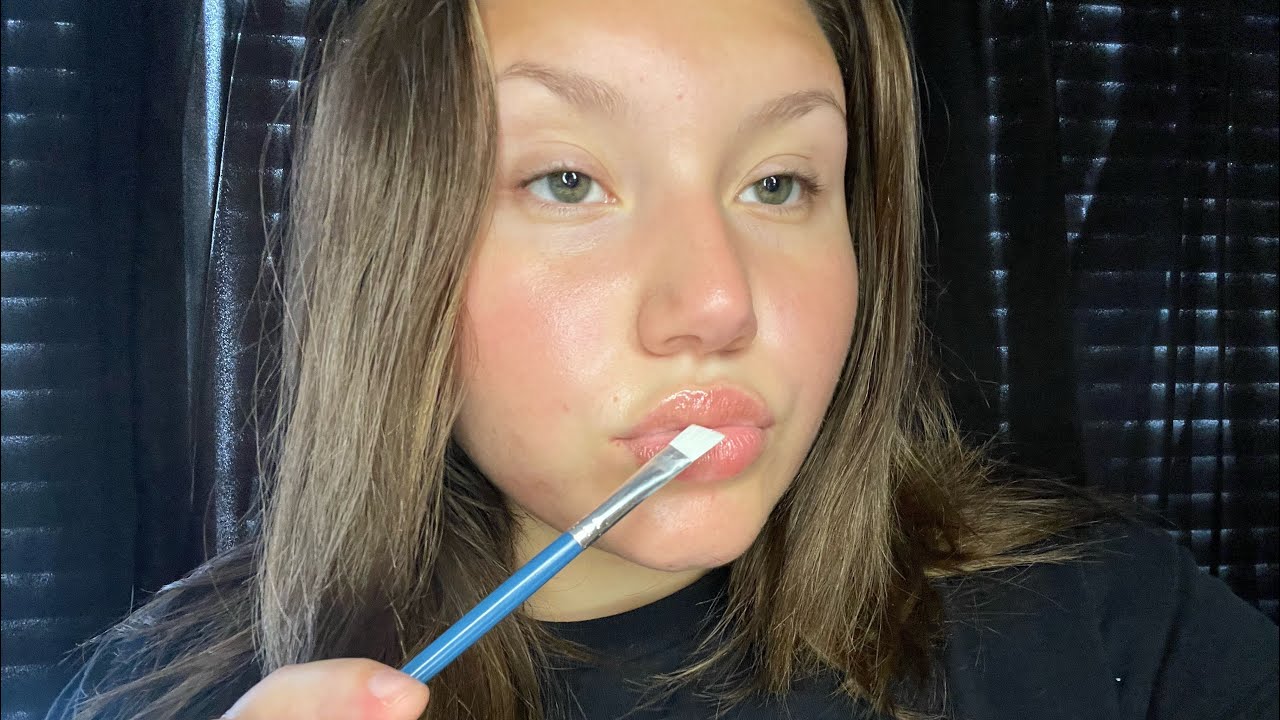 Spit painting your face lots of mouth sounds - YouTube
