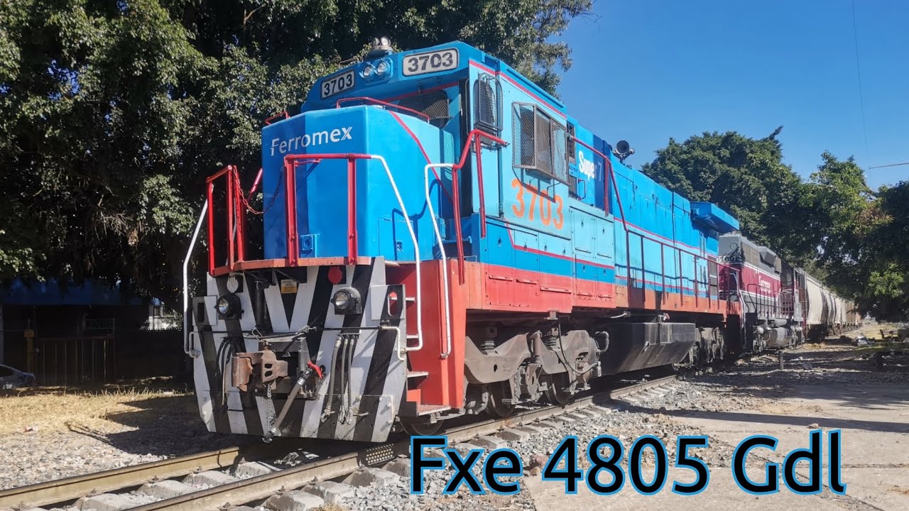 Fxe 3703-3109 Turno De Patio La Vidriera Con La Tripulación Saludando - YouTube