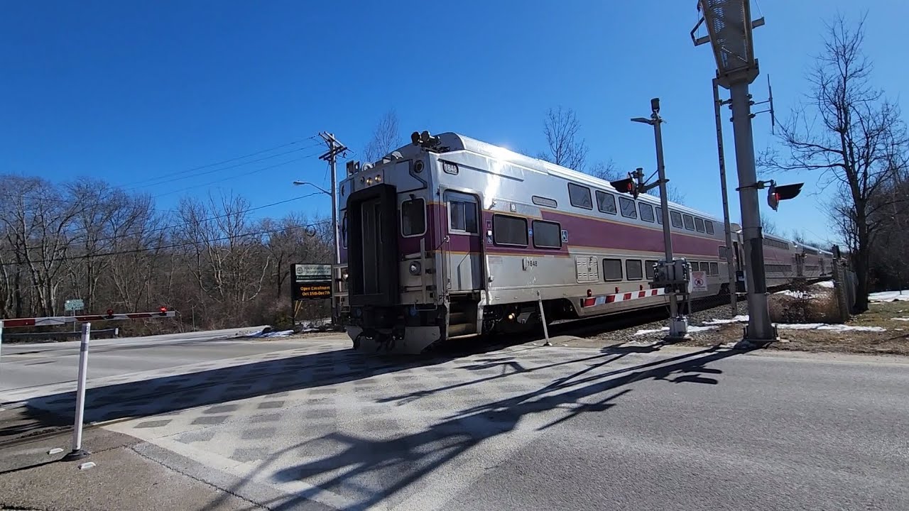 South Station bound Commuter rail train at the Summer St crossing ...