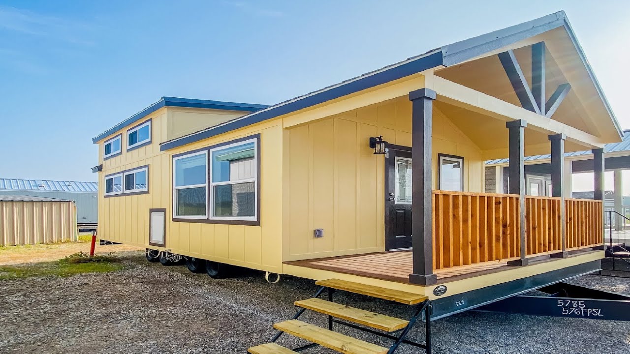 Absolutely Cozy Ranch Lake Tumbleweed Park Model in CA - YouTube
