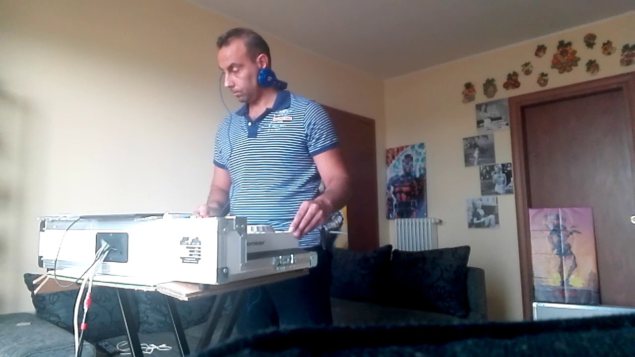 Fabio Dj Mix 1 Anni 90 - YouTube