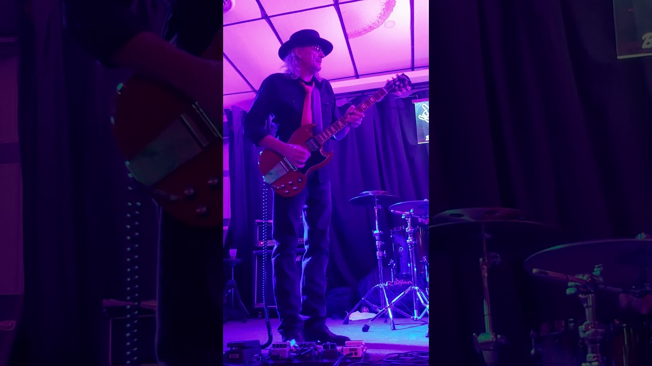 Myron Sharvan solo on Put a spell on you GFY Bar - YouTube