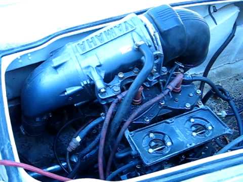 Yamaha Wave Raider Running, 701, 1995 - YouTube