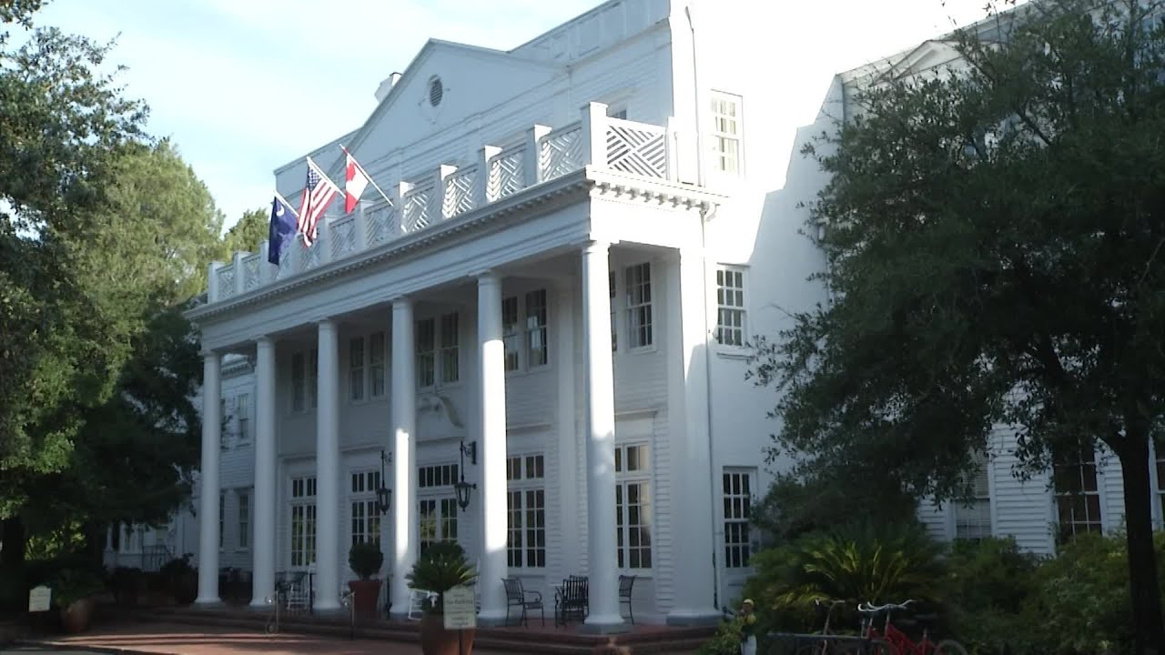 The Willcox Aiken Logo