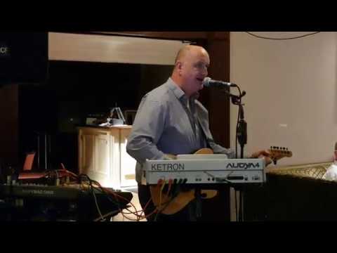 Matt Leavy singing Don't Forget Me, Little Darlin' in the Hunterstown ...