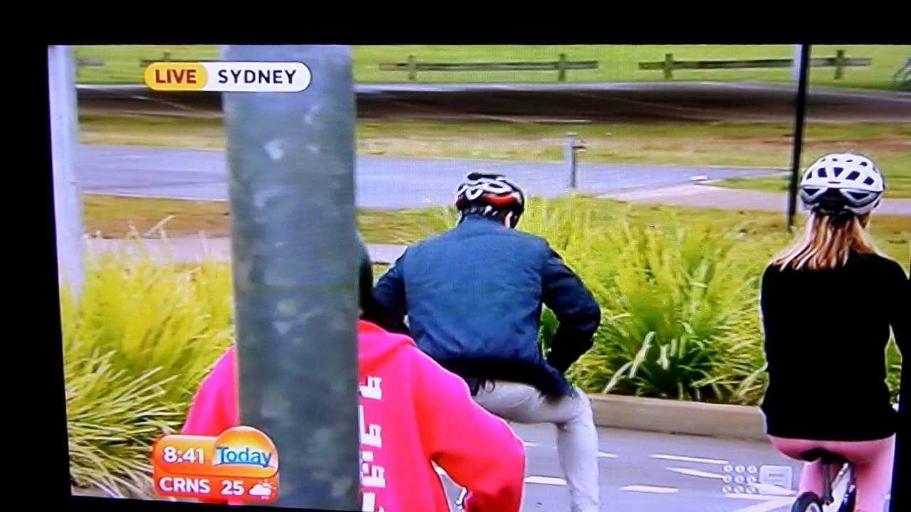 balance bike race - YouTube