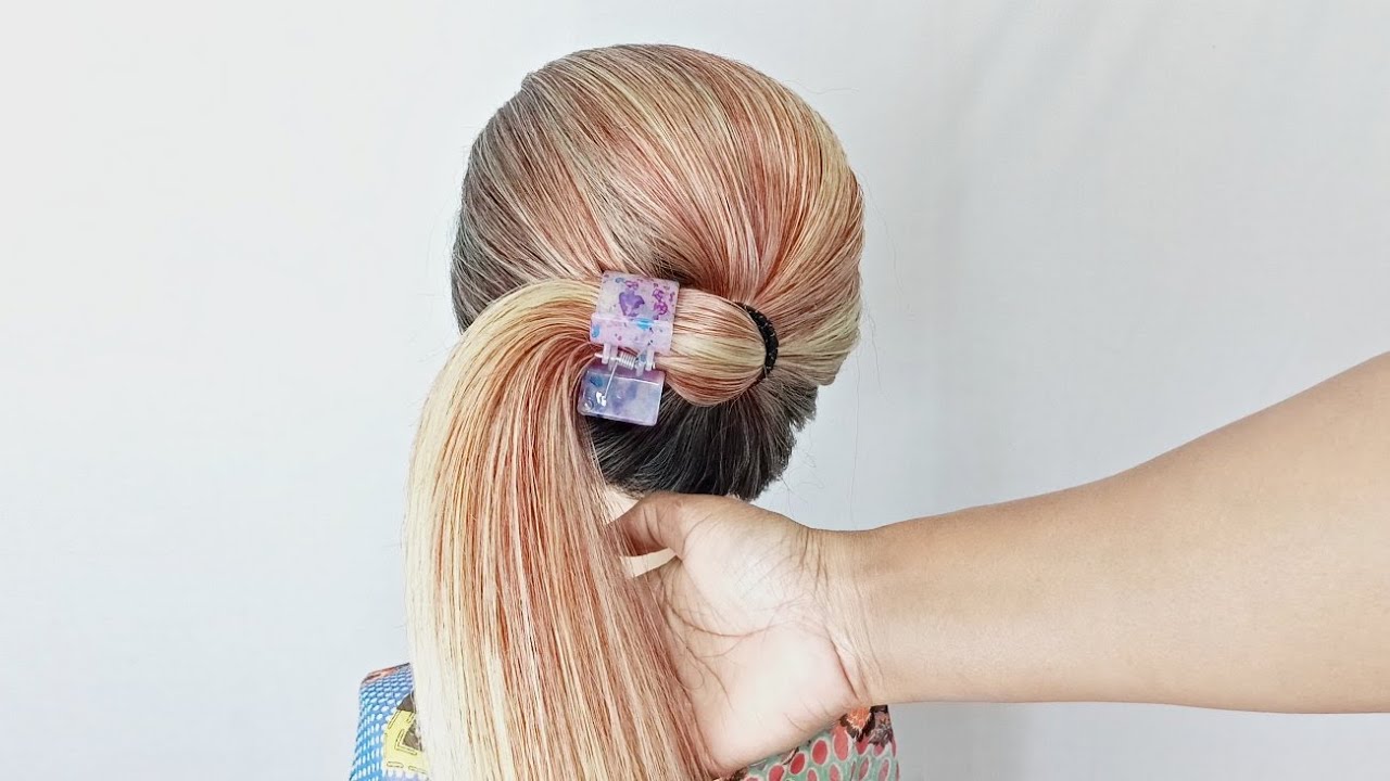 Simple High Bun Hairstyle | Easy Clutcher Juda Hairstyle For Girls ...