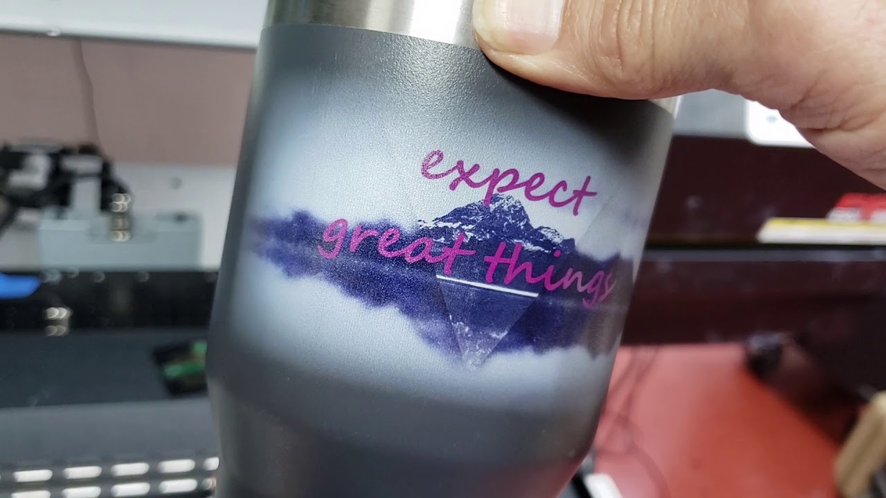 PDS Mimaki Kebab Riser Block demo. Printing on tapered cups is easy ...