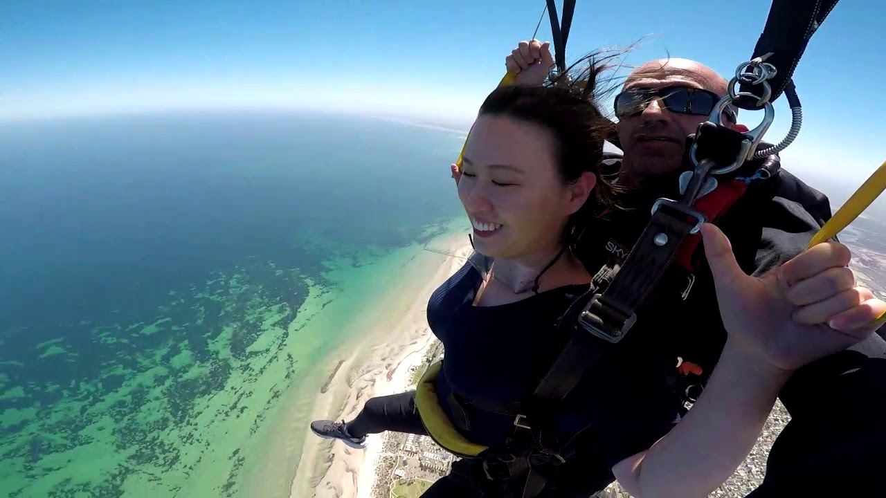 Alex Duan at Coastal Skydive - YouTube