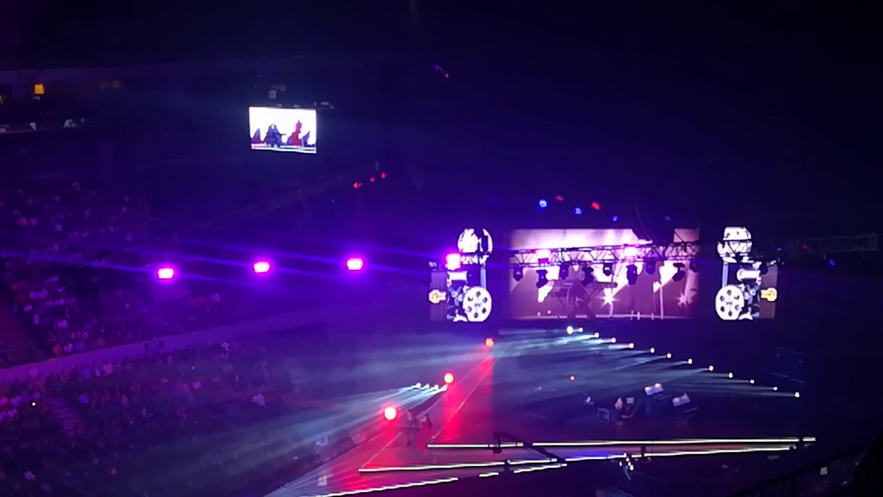 R3.0 Concert - Movie Theme Songs with Ogie Alcasid - YouTube
