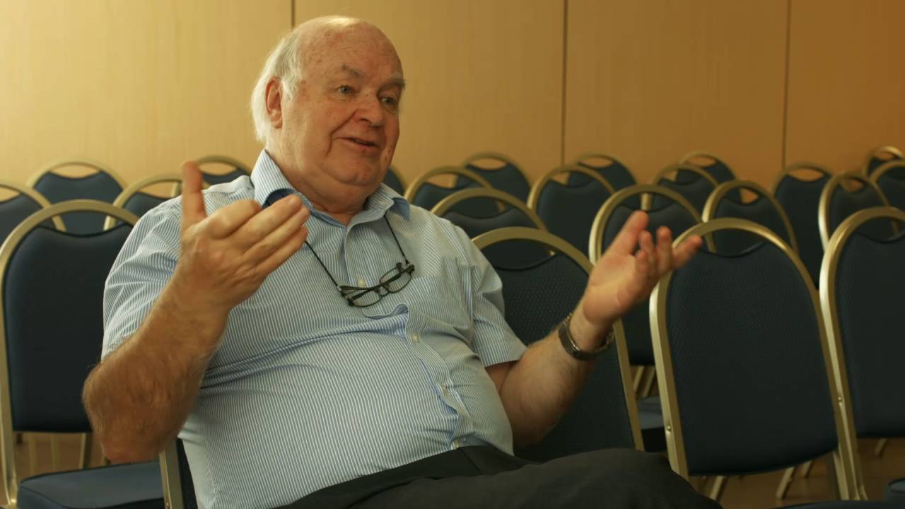 Prof. John Lennox: Gunning for God - YouTube
