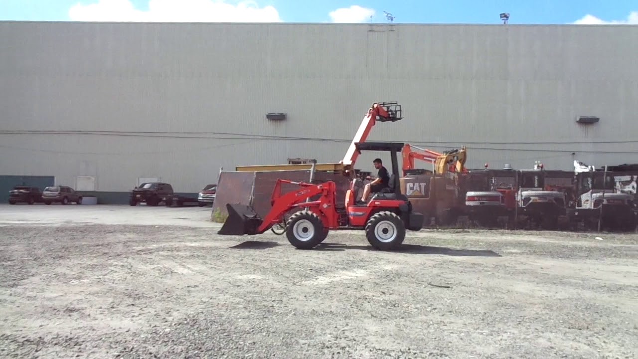 Kubota R520 Wheel Loader - YouTube