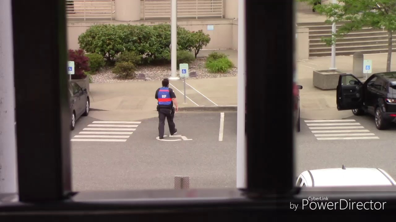 Federal Detention Center "pass" - YouTube