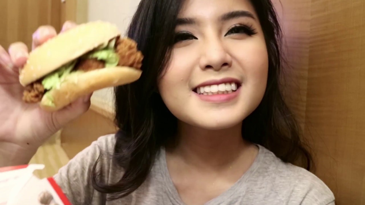 aVLOG - PRINCESS FOR A DAY - YouTube