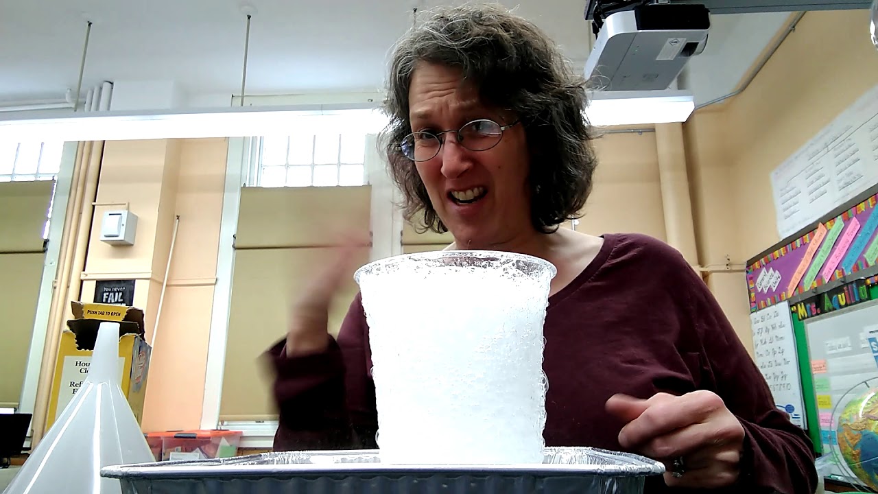 Experiment of the Week #1 - Blowing Up a Balloon With a Chemical ...