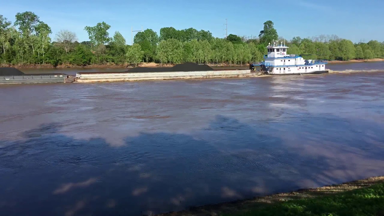 Barge on the Red River. - YouTube