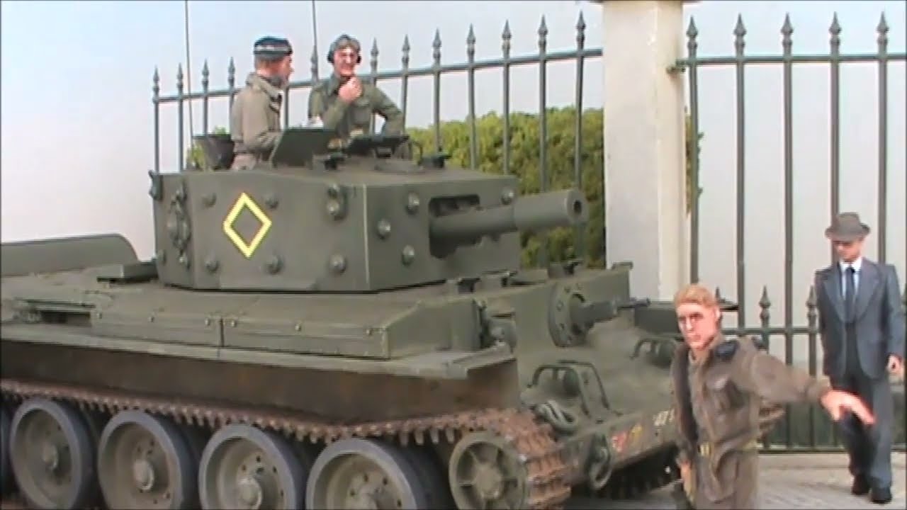 Cromwell 95 mm CS tank - La poursuite vers la Seine en août 1944 ...