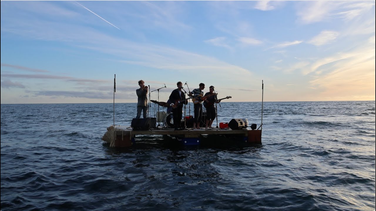Louis Cardozo Ft. The Jam Collective - Going Under (Live Raft Session ...