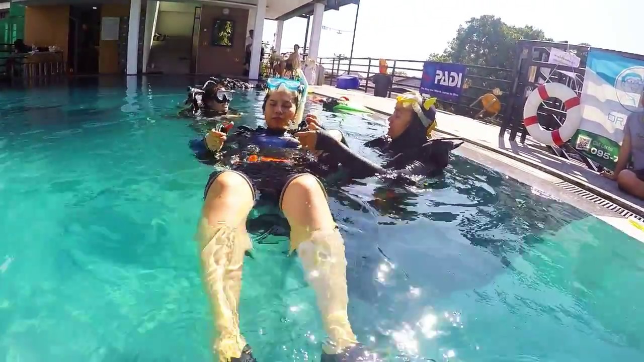 Scuba diving with happydive.net - YouTube