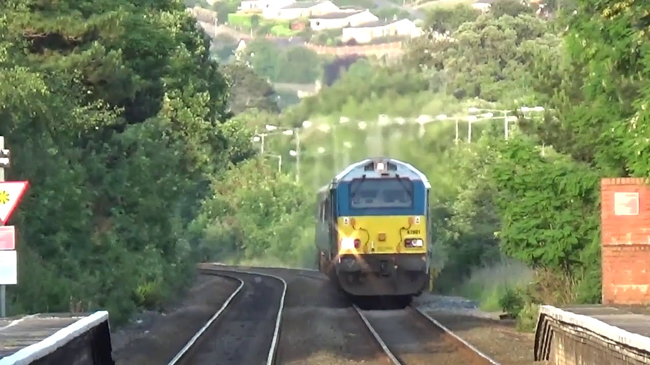 #298: [1W96] DB Schenker Class 67001 & Arriva DVT 82308 pass Colwyn Bay ...