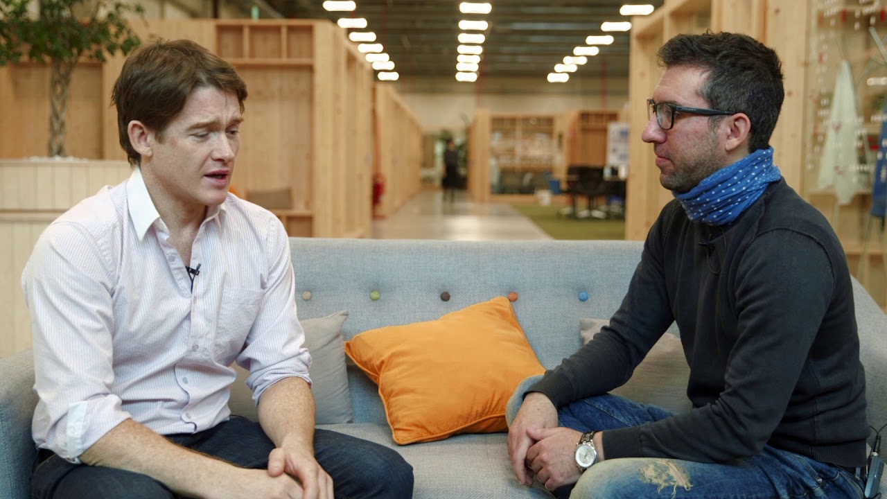 Episode 01 - Casey Fenton, founder of Couchsurfing - YouTube