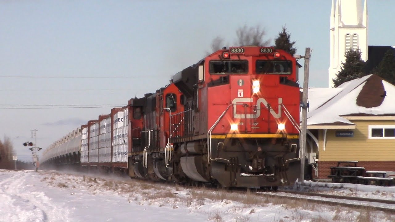 Newcastle Sub Railfanning! CN Train 569 Passing thru Rogersville, NB at ...