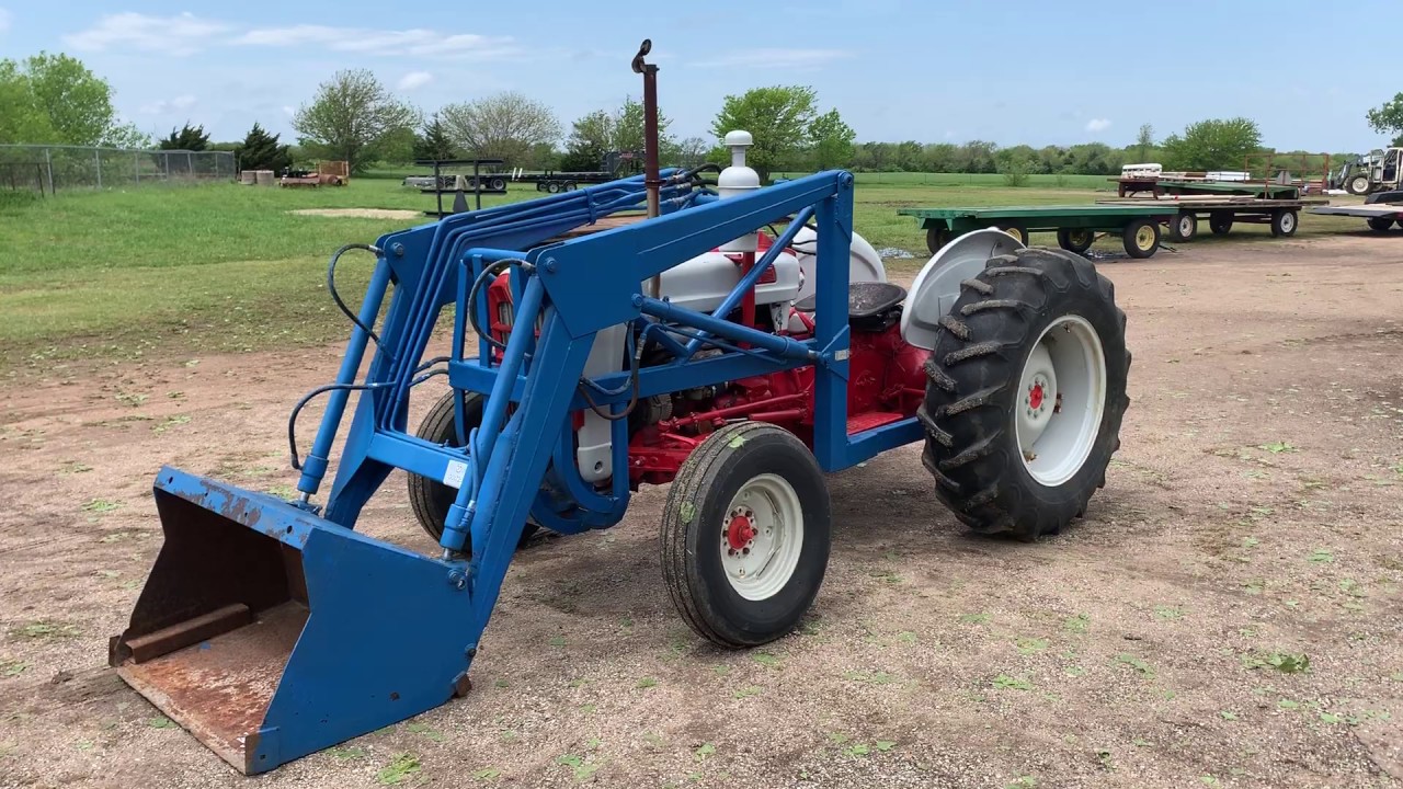 #1725 - Ford 881 Tractor with Loader - #1 - YouTube