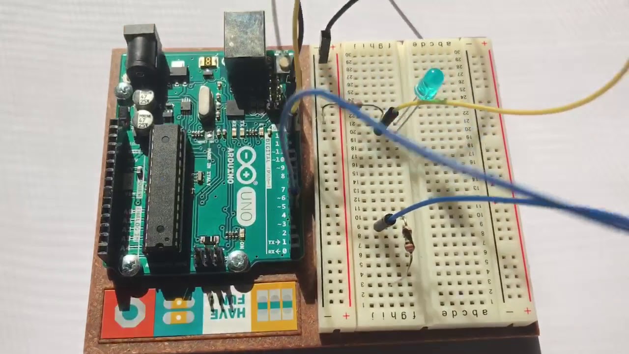 Touchy Feely Lamp on Arduino UNO - YouTube