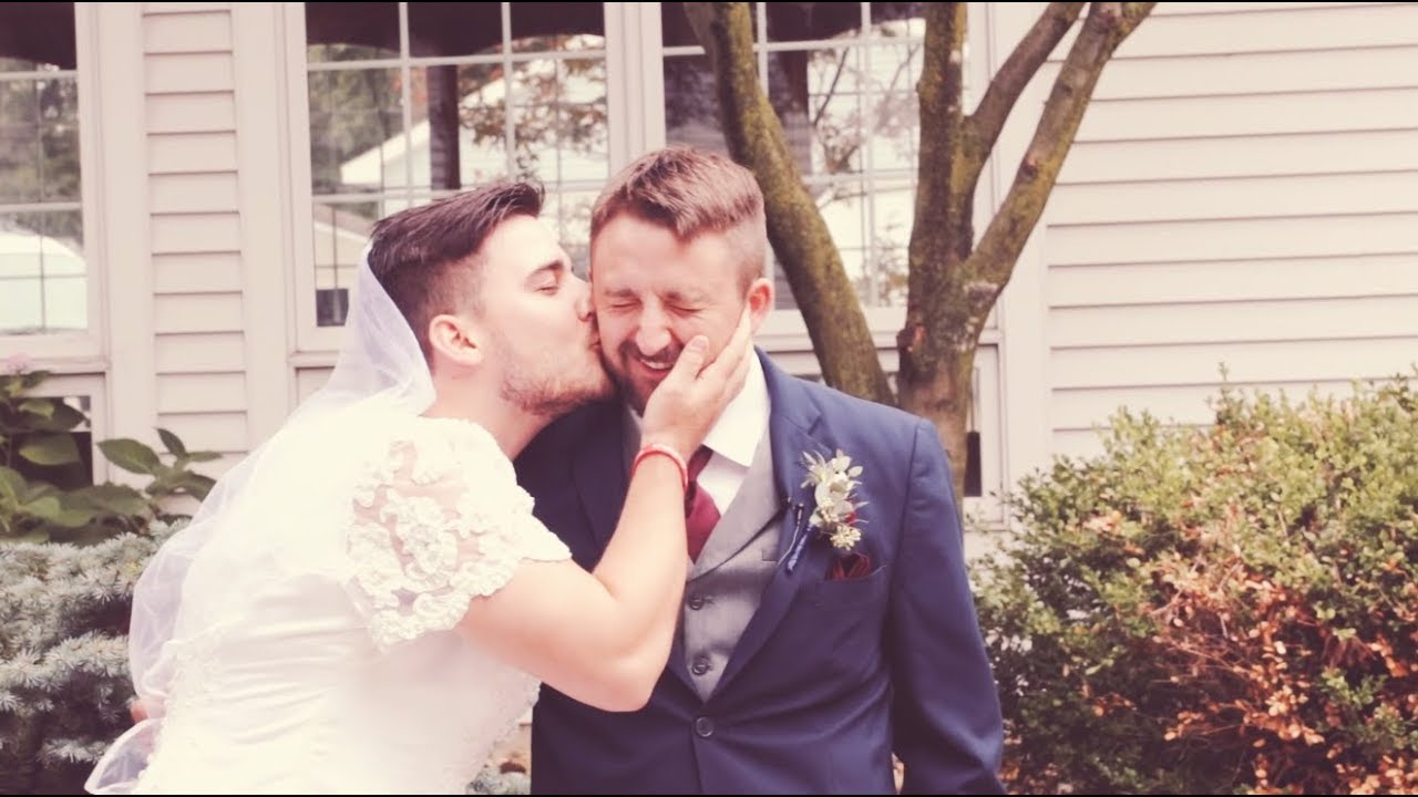 FAKE FIRST LOOK! Best man surprises Groom in Funny First Look! - YouTube