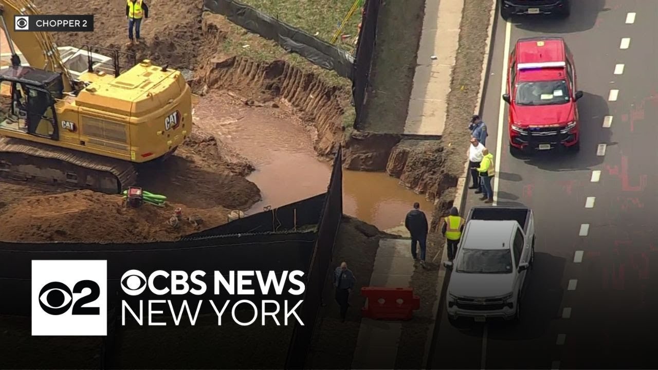 Water main break impacts hundreds in Edison, New Jersey - YouTube