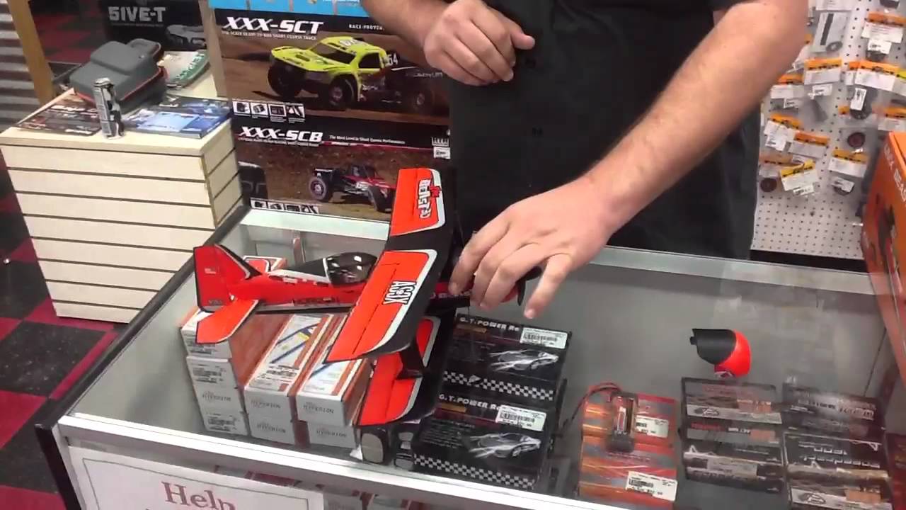 New E-FLITE airplanes at Hobby Action - UMX Beast - YouTube
