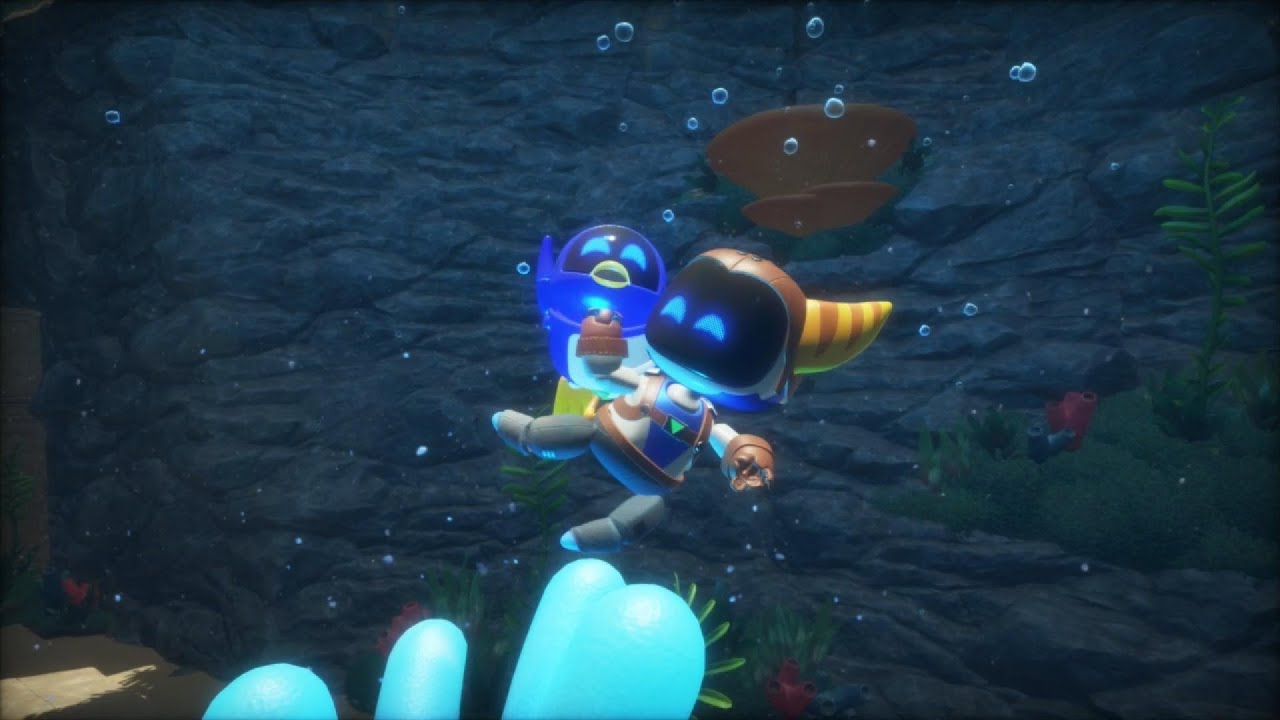 Penguin's at the beach. (Astro Bot (Episode 13)] - YouTube