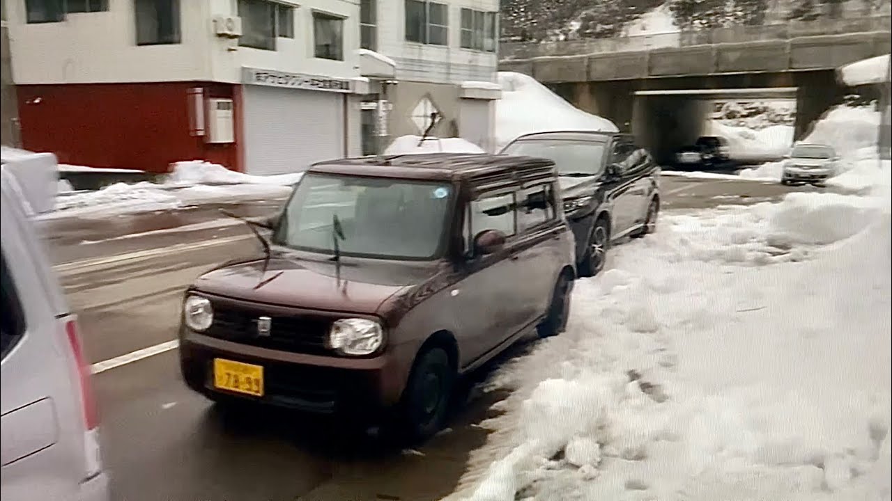 Walk in Echigo Yuzawa Niigata Snow ski resort north Tokyo Japan - YouTube